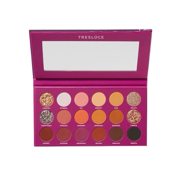 Tresluce | Makeup | Treslce Beauty Midnight Deseos Shadow Palette New ...